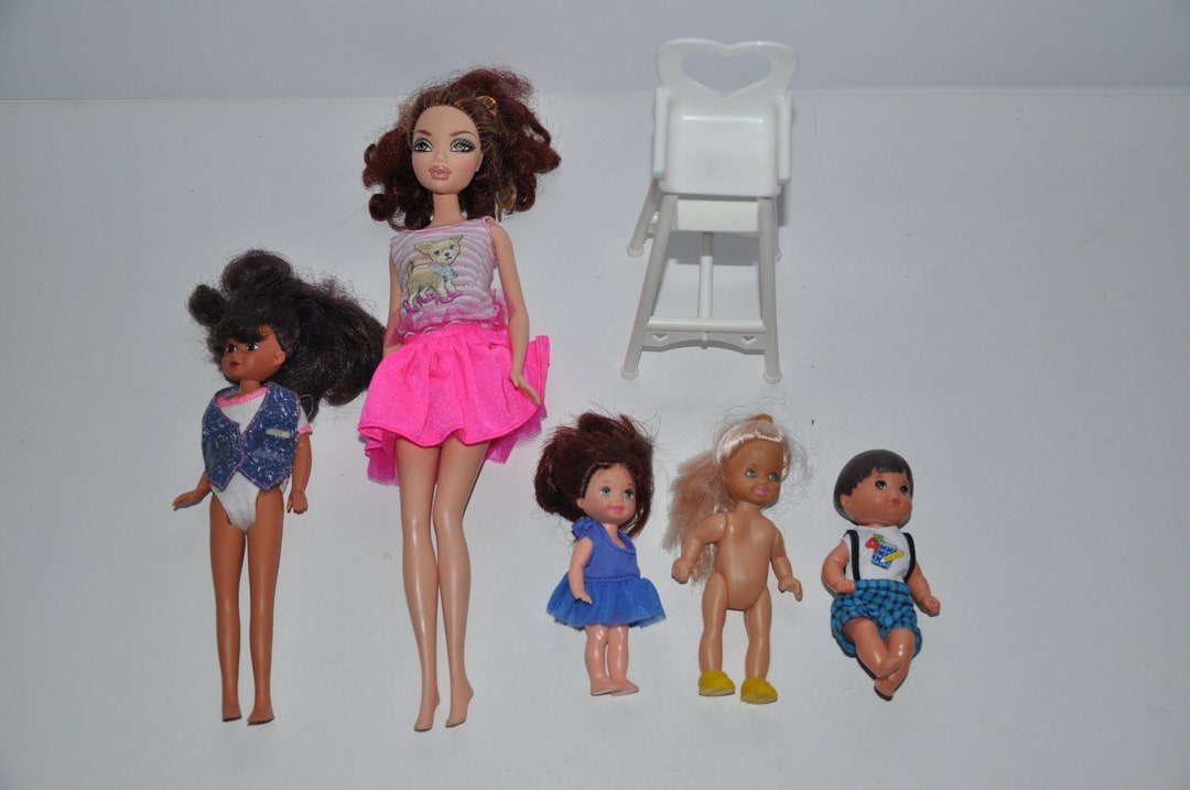 Vintage Doll Lot - 5 Fashion Dolls Plus Chair - Kid Kore , Lovely Patsy ...