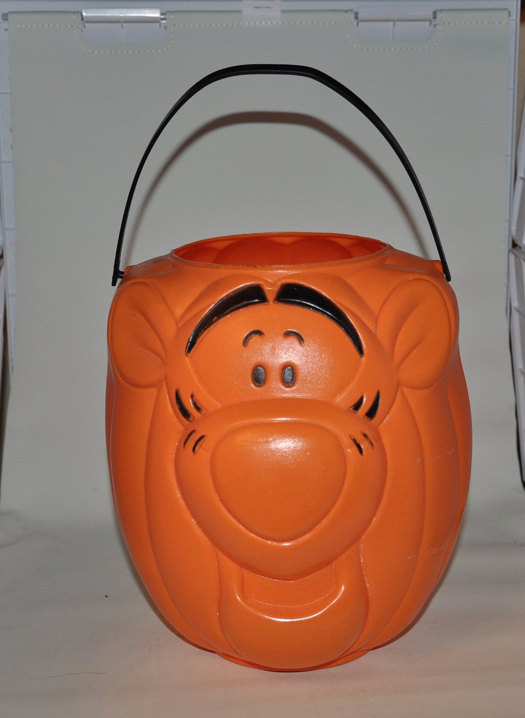 Vintage DISNEY Tigger Blow Mold TRICK or TREAT Candy Pumpkin Pail ...