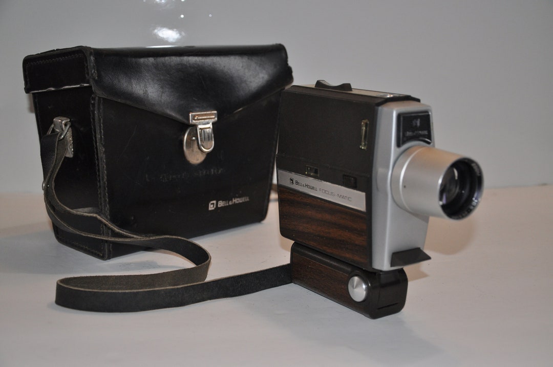 Bell and Howell Vintage Camera With Vintage Case - Etsy