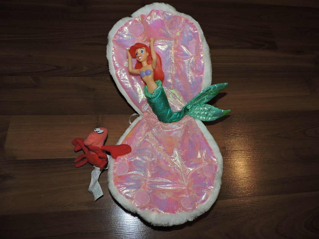 Vintage the Little Mermaid Clam Shell ,ariel and Sebastian Disney ...