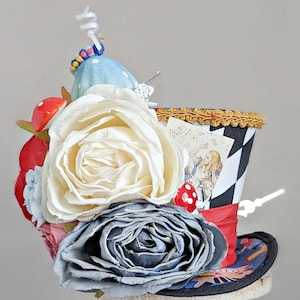 Alice Mini Top Hat , Alice in Wonderland, Mad Hatter Hat, Fascinator ...