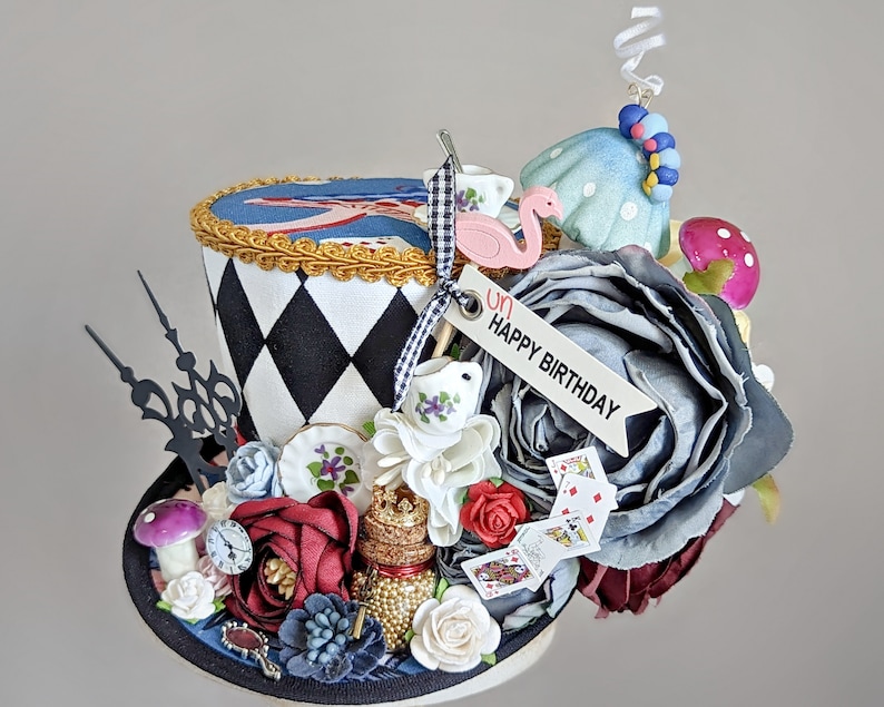 Alice Mini Top Hat, Alice in Wonderland, Mad Hatter Hat, Fascinator ...