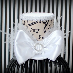 Music Notes Mini Top Hat, Mini Top Hat, Mad Hatter Hat, Fascinator ...