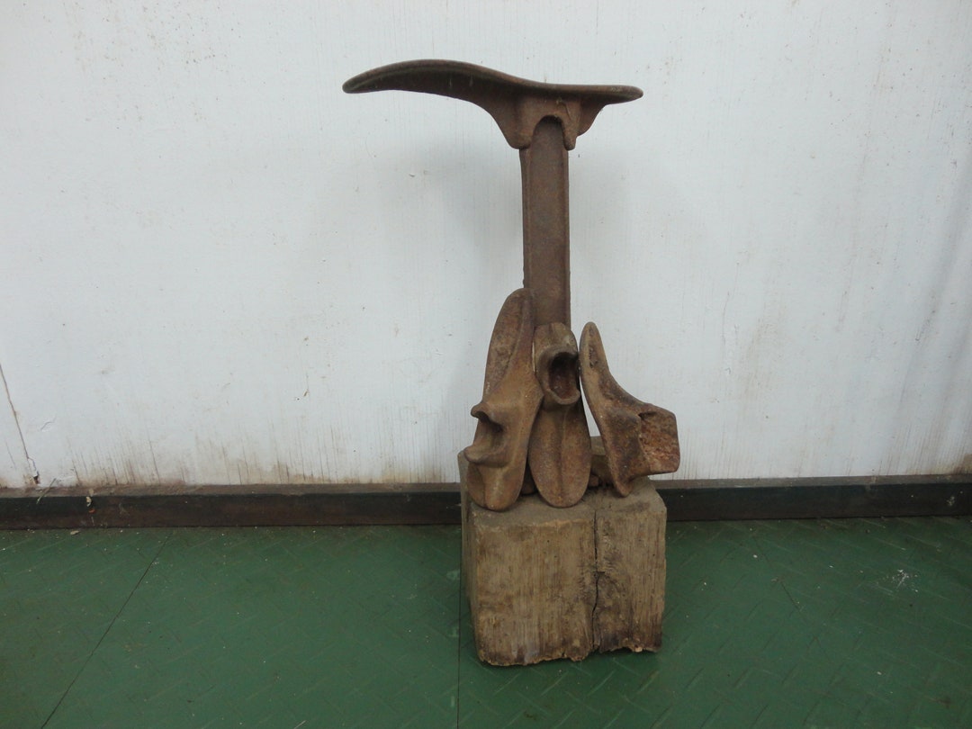 Cobbles Shoe Form With 4 Cast Iron Forms Cobblers Mounted Shoe Form ...