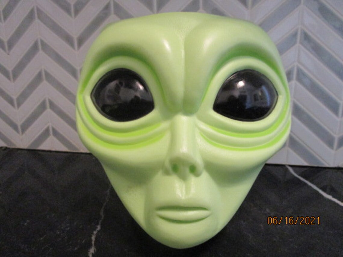 GREEN ALIEN HEAD Lollipop Advertising Display Rare Find - Etsy