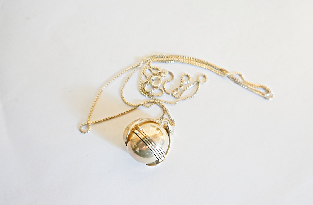 Sterling Silver Locket Necklace, 6 Photo Locket, Picture Locket, Multi ...