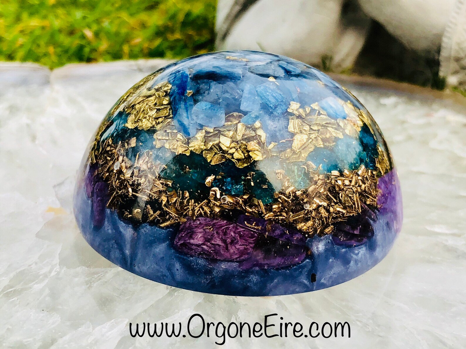 Orgonite® Orgone Dome Blue Kyanite/blue Apatite/charoite FREE WORLDWIDE ...