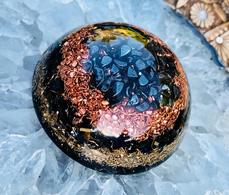 Orgonite® Orgone Dome Hematite/black Obsidian FREE - Etsy