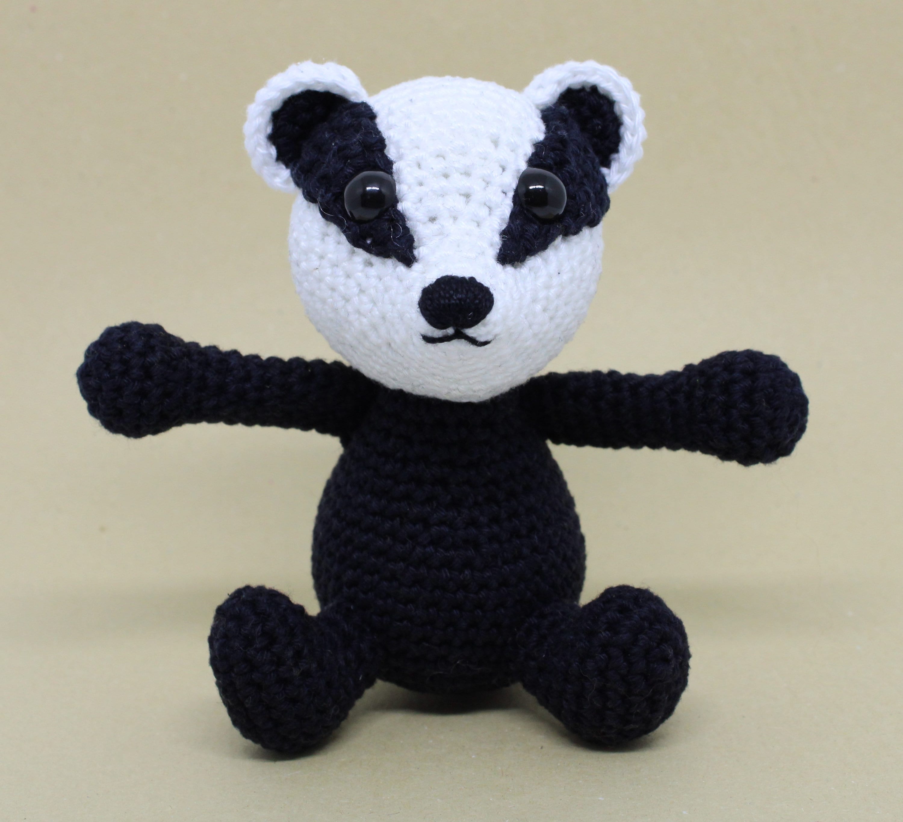 Loyal Badger Amigurumi Pattern Wizard School House Mascots - Etsy