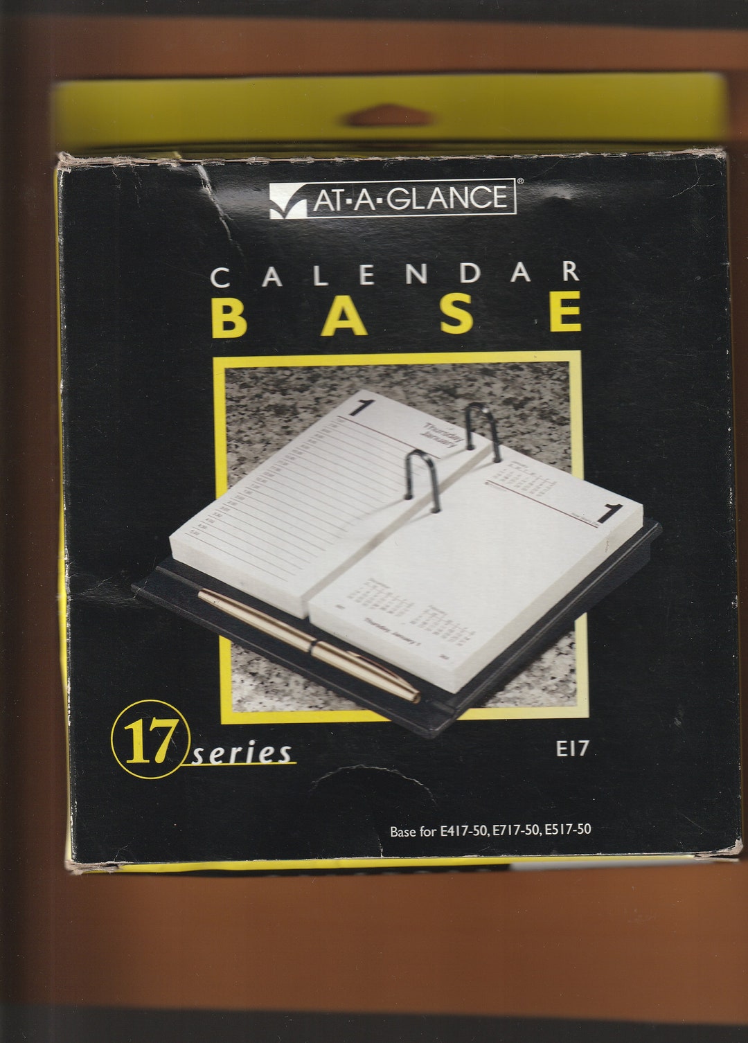 Vintage at A Glance Black Desk CALENDAR Plastic Base With 2 Rings and ...