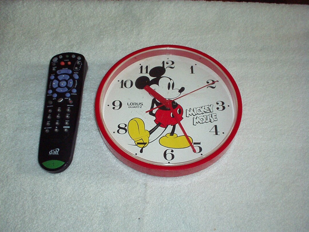 Vintage MICKEY MOUSE Lorus Battery Quartz 8' Red Wall CLOCK by Walt ...