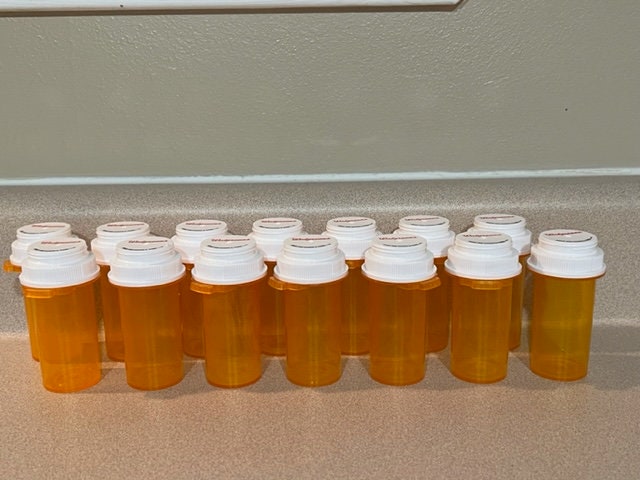 20 empty prescription bottles empty orange plastic pill - Etsy Nederland