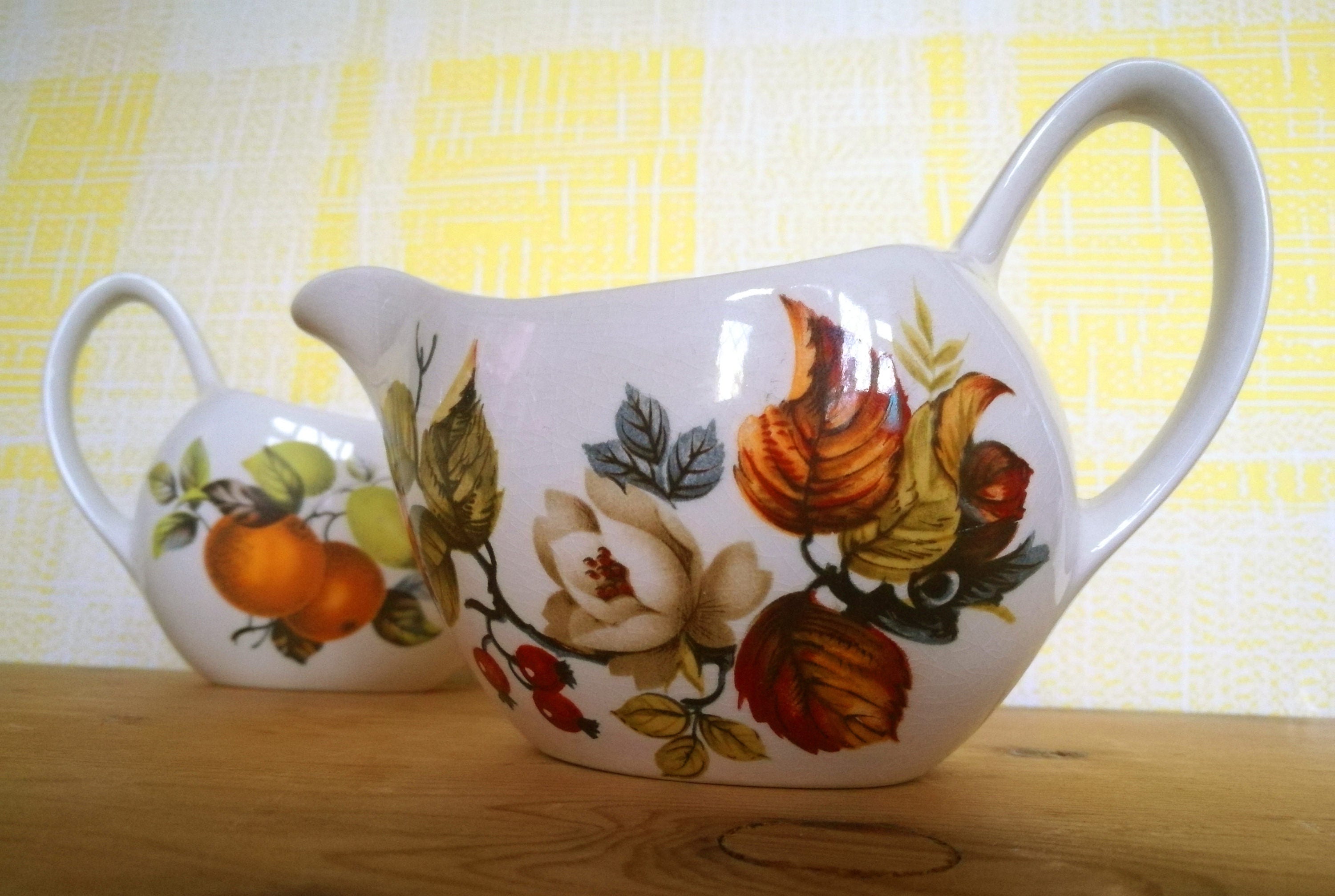 Midwinter Stylecraft Fashion Shape Pair of Milk Jugs / Creamers ...