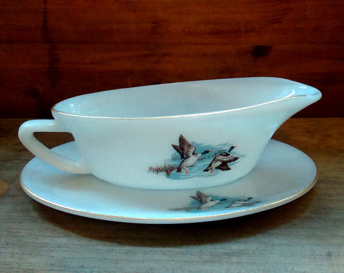 Wildfowl Pyrex Gravy Boat and Drip Tray Wildfowl Pyrex Gravy - Etsy