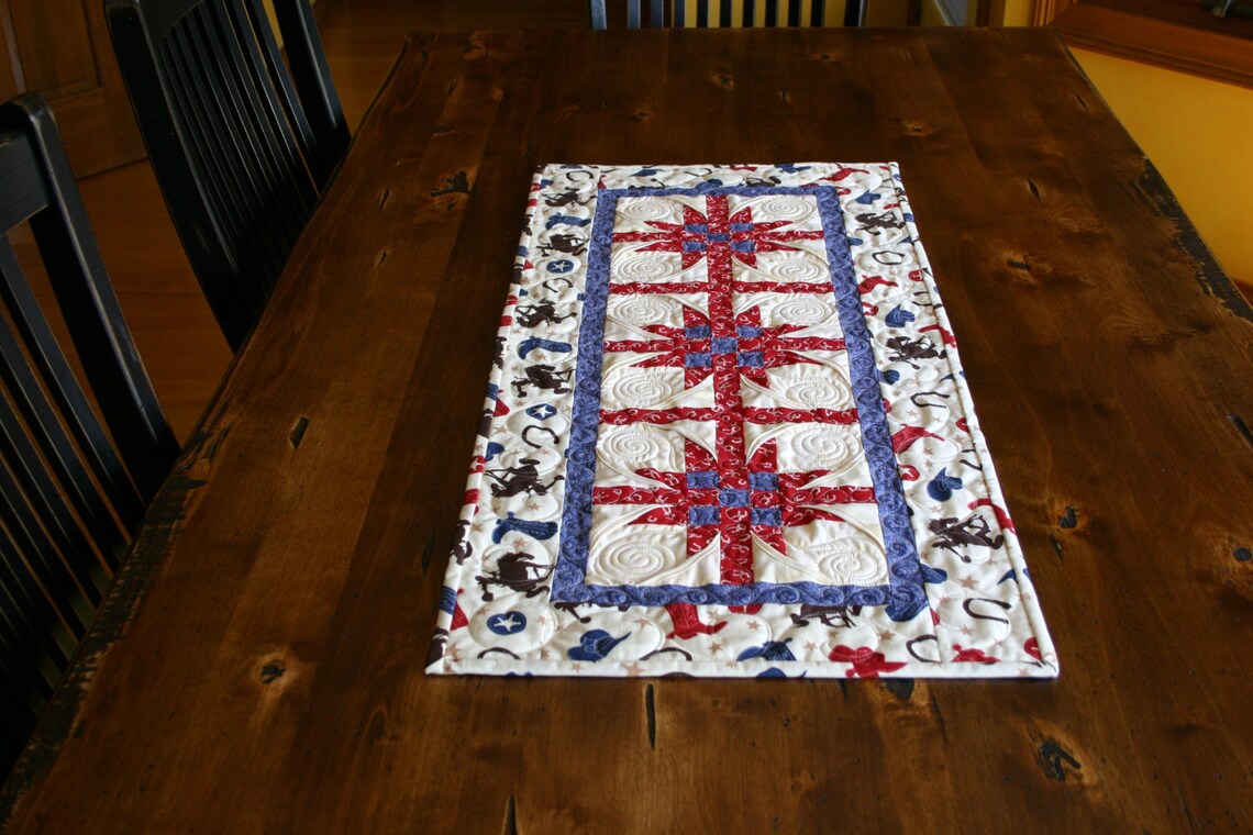 Western Table Runner / Wall Hanging Custom Quilted - Etsy