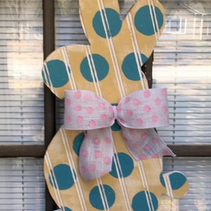 Beadboard Painted Rabbit Door Hanger. Easter Bunny Wooden Door - Etsy
