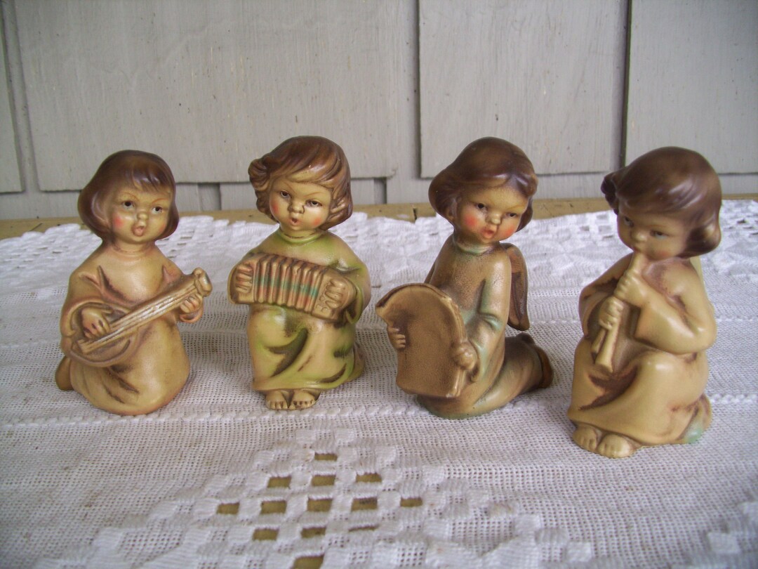 Four Vintage 1960's Creche Sitting Angels/ Cherubs Choir, Gold Tone ...
