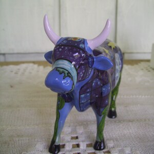Vintage 2001 Cow Parade Figurine No. 9191 infinity Cow Retired Mint in ...