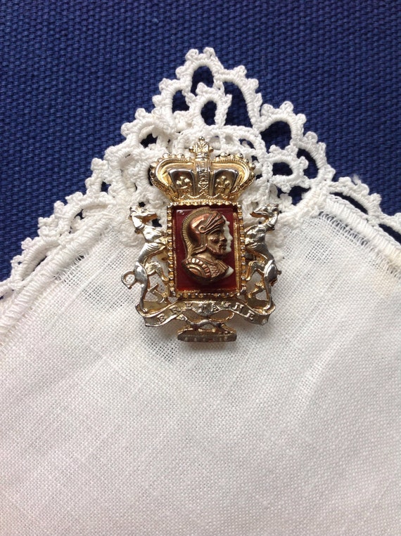 CORO Knight Brooch Pin, Gold Tone, 1 5/8 X 1.25 in, 4… - Gem