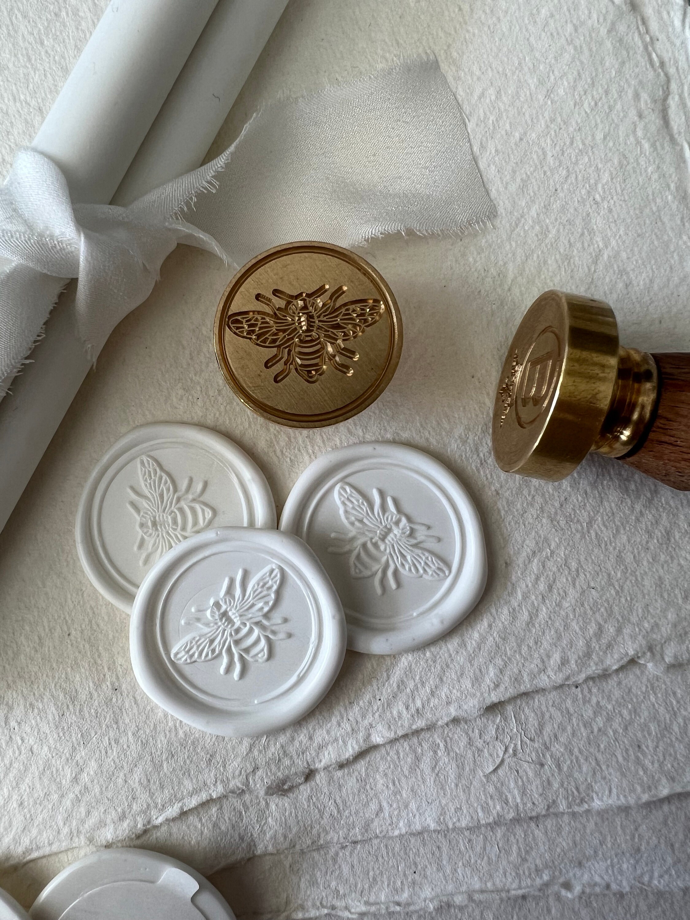 Bee Bumblebee Honeybee / Self Adhesive Wax Seal / Choice of Colours ...