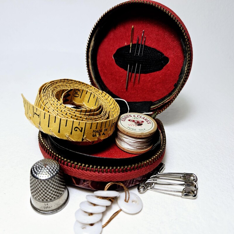 Vintage Sewing Kit - Etsy