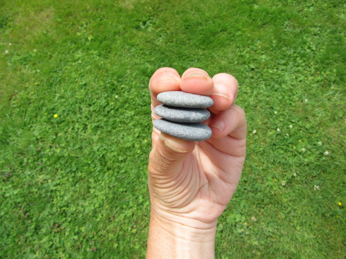 Flat Beach Rocks 25 Rocks. 3/4 Inch to 1 1/4 Inch Round and - Etsy