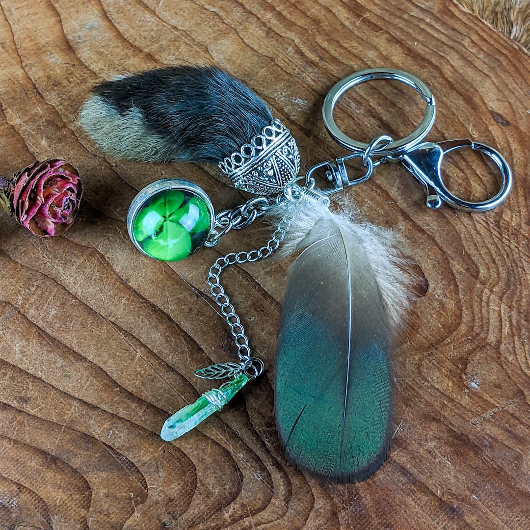 Lucky Rabbits Foot and 4 Leaf Clover Keychain and Talisman Oddity ...