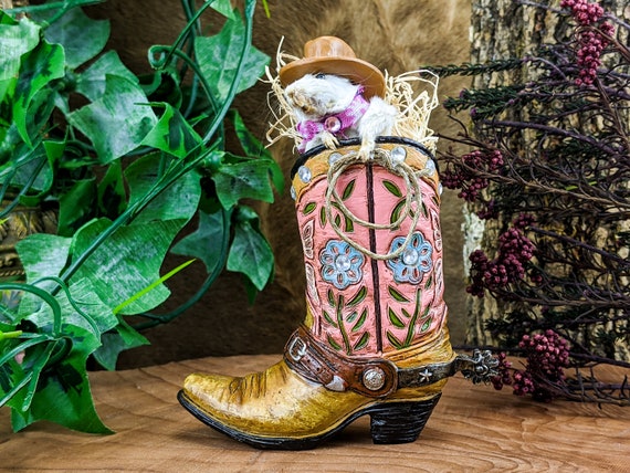 G54 Cowgirl Mouse in Boot Display Cute Taxidermy Oddities - Etsy