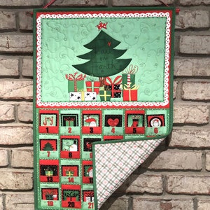 Quilted Advent Calendar Wallhanging, Peace on Earth Reusable Christmas ...