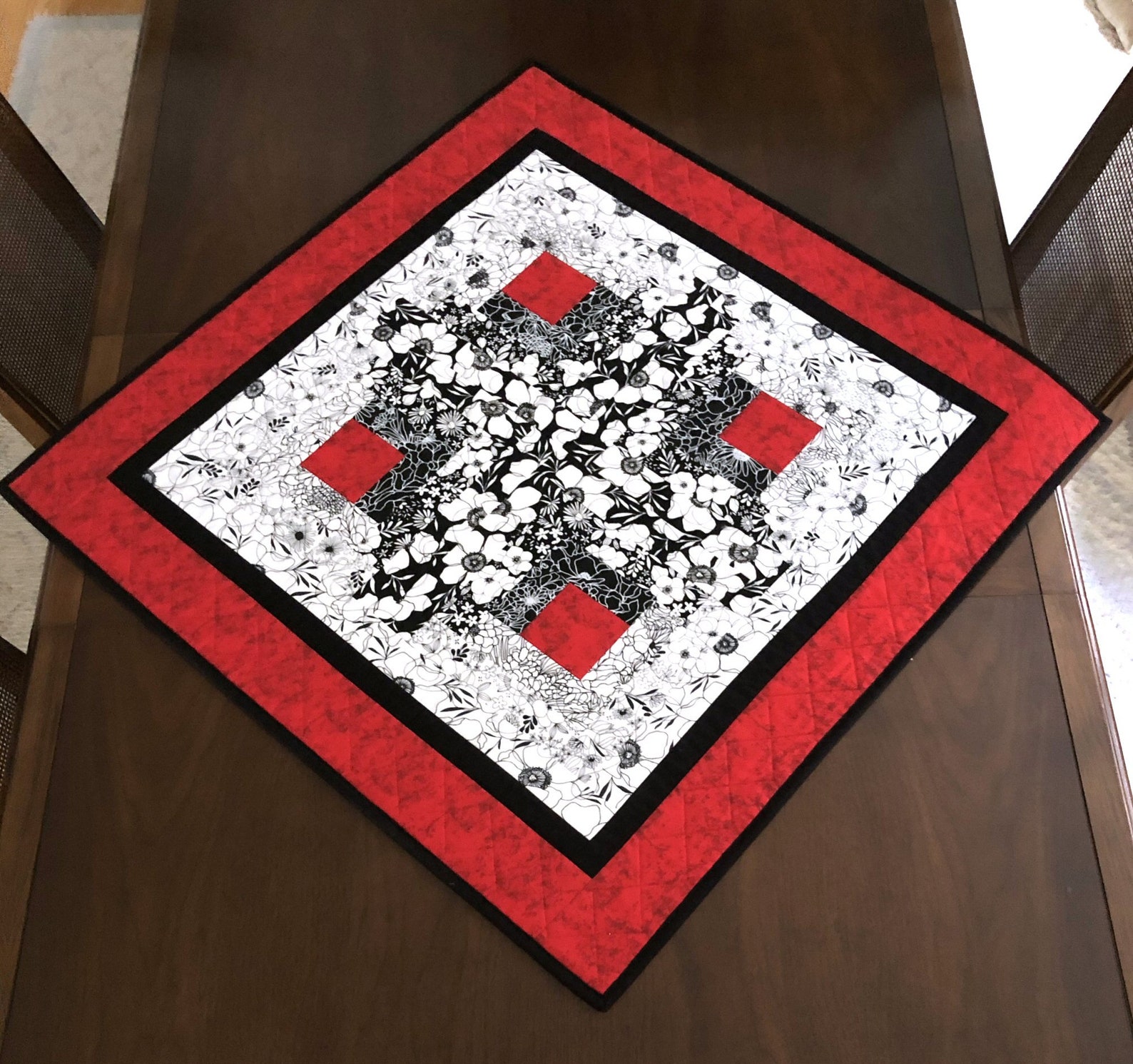 Black White Red Table Topper 32-1/4 82cm Square - Etsy