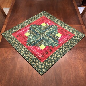Green and Red Quilted Table Topper, Reversible Christmas Log Cabin ...