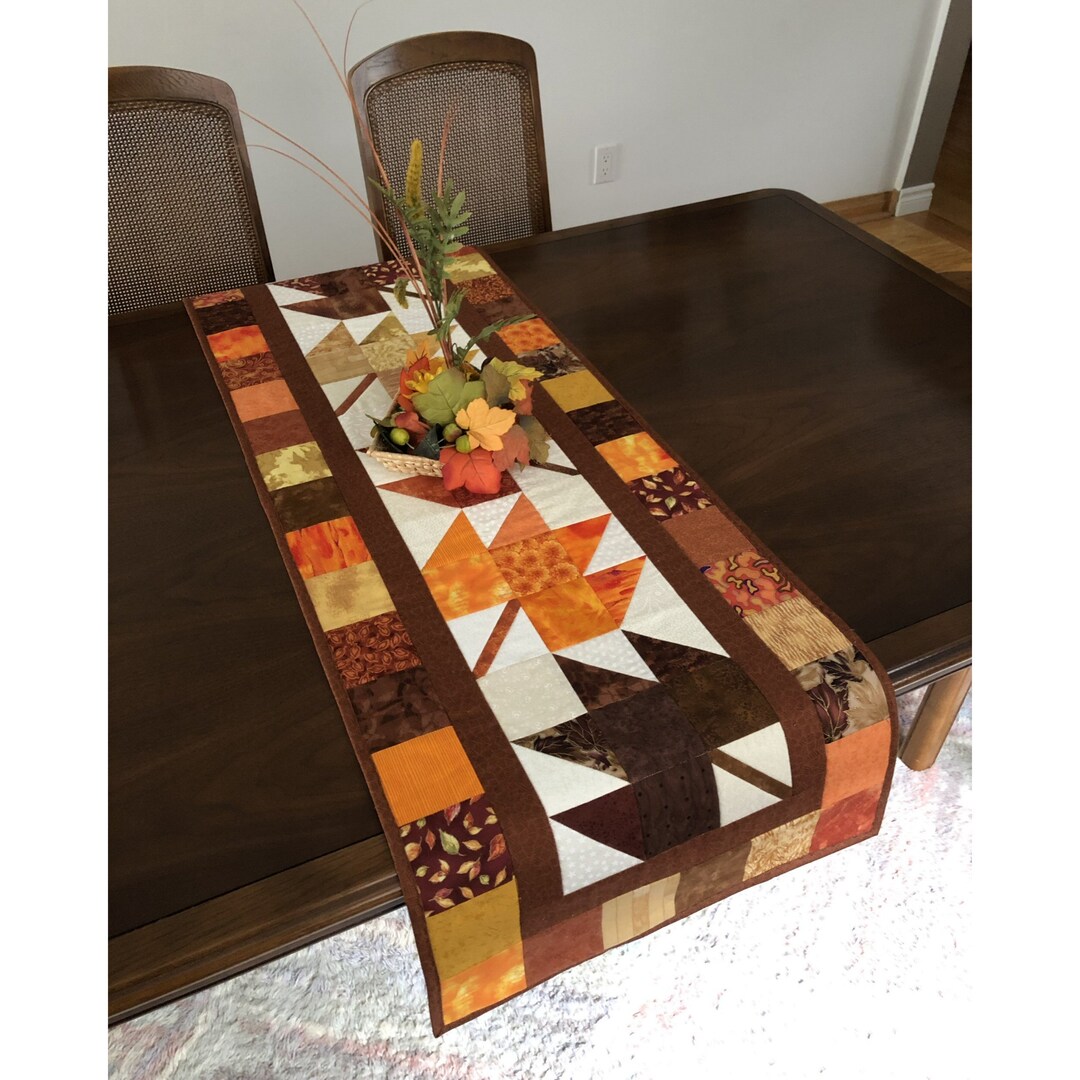 Quilted Maple Leaf Tablerunner 18.5 X 54 Autumn - Etsy