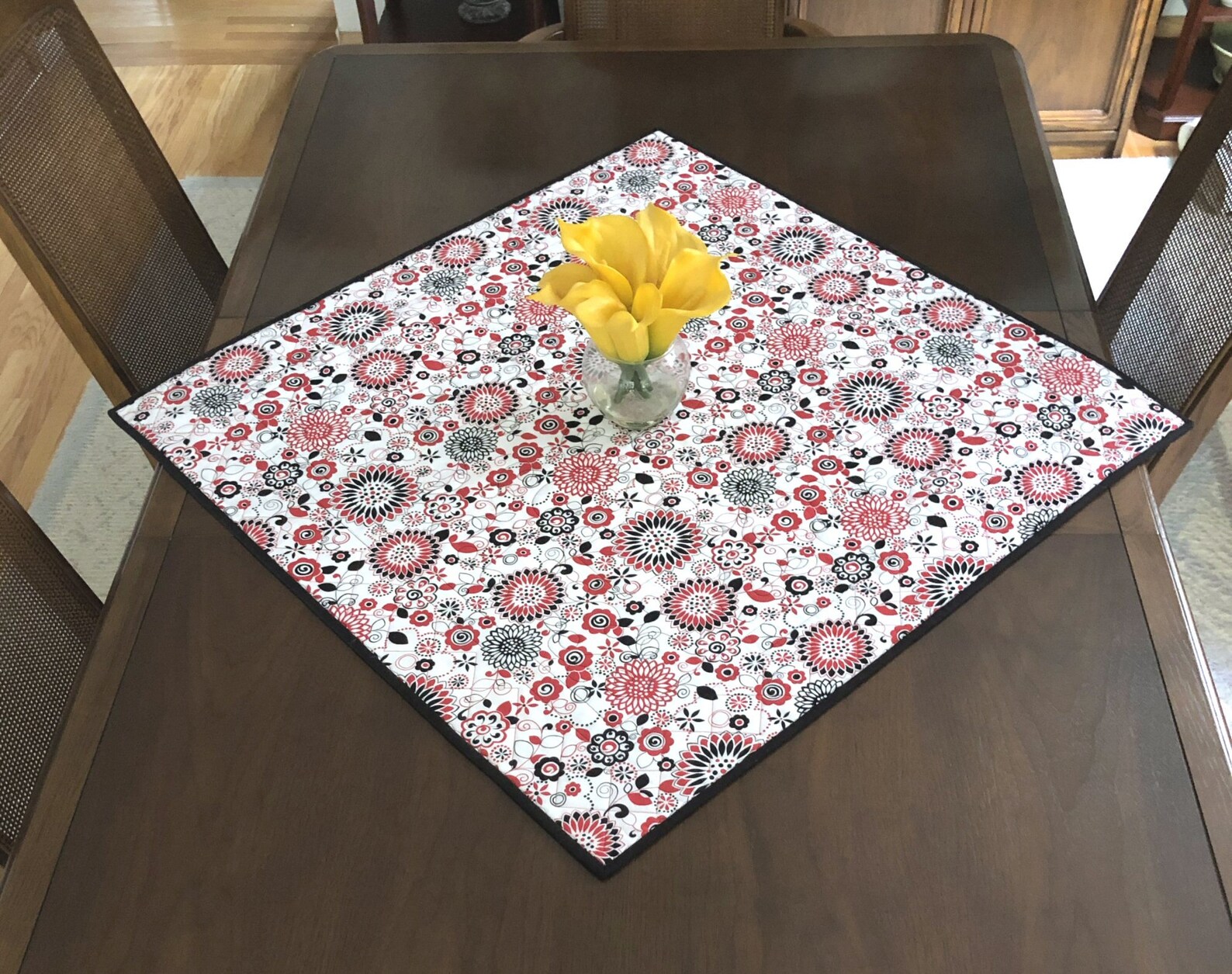 Black White Red Table Topper 32-1/4 82cm Square - Etsy