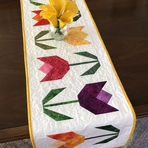 Pattern for Quilted Tulip Table Runner, Digital Download Pattern - Etsy