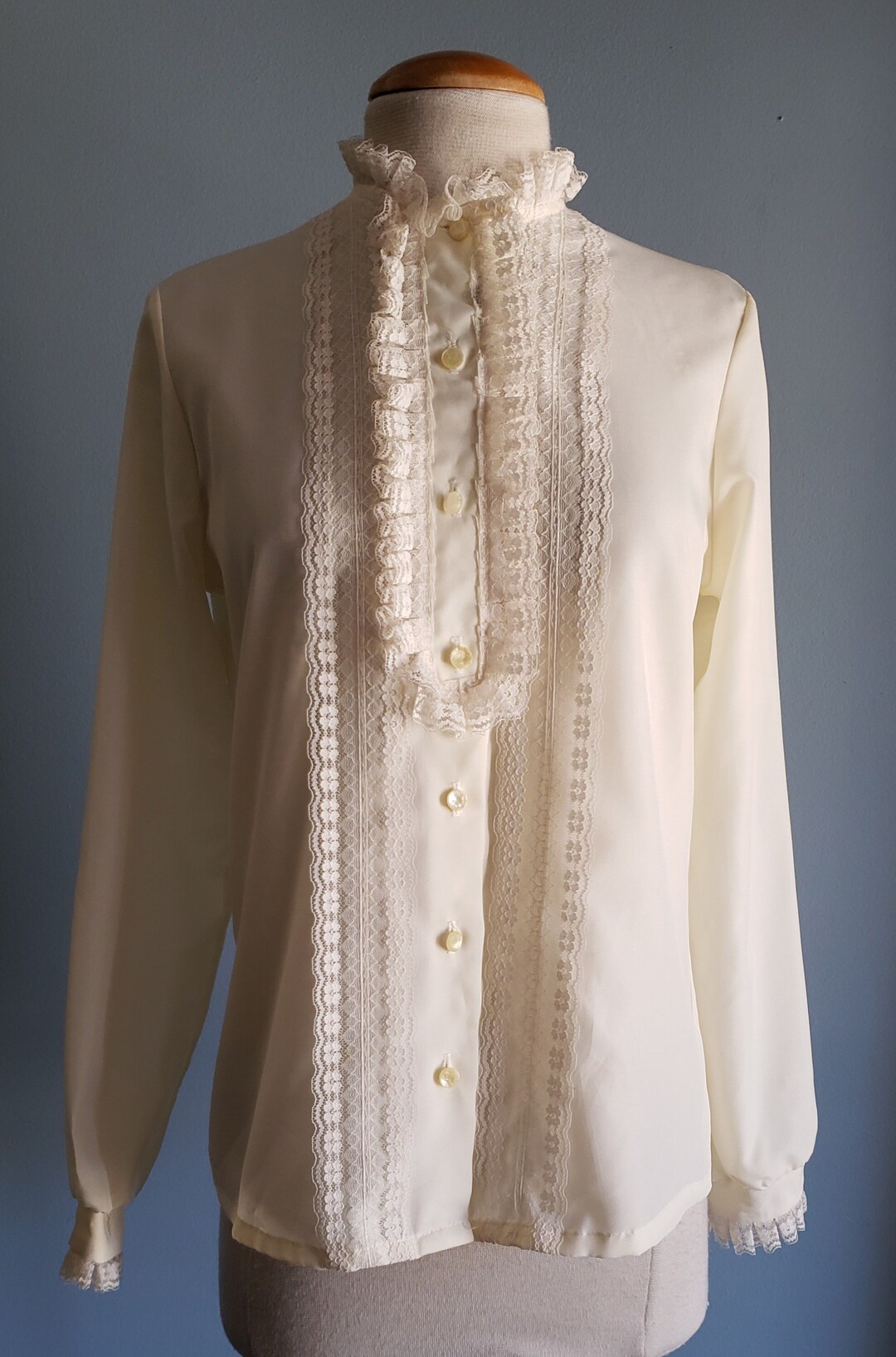 Vintage Women's Tux Ruffled Front Blouse by Lady Holiday. - Etsy