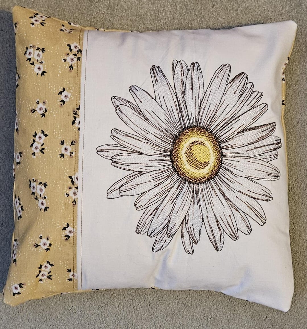 Cushion - Shining Daisy - Etsy