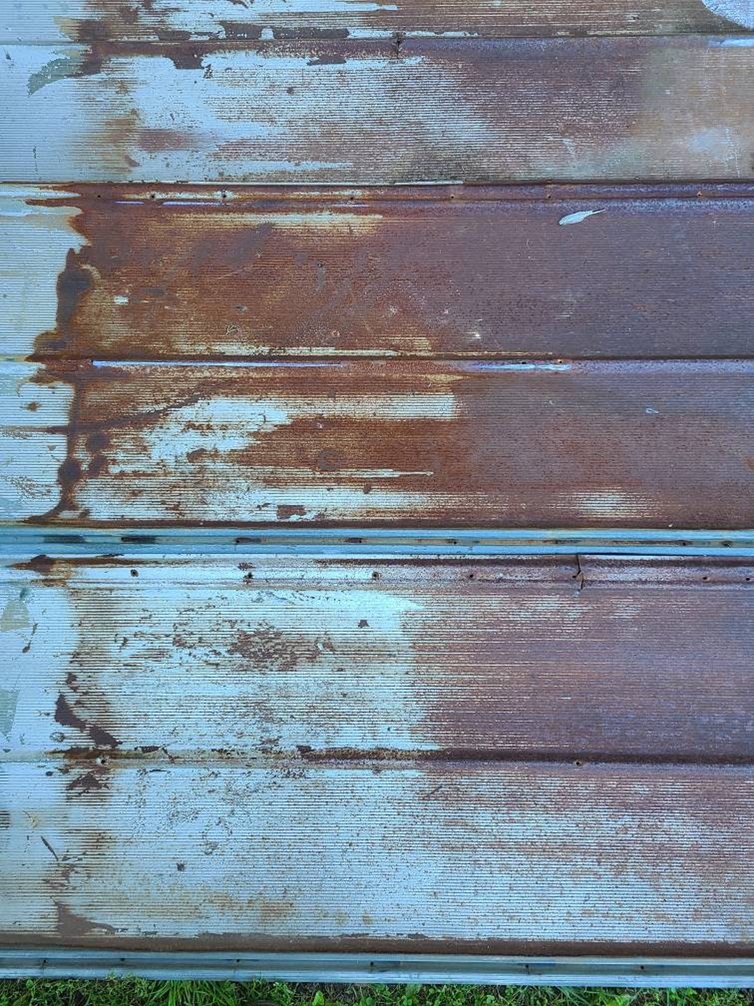 Rusty With Silver Metal Barn Tin Roofing Beautiful Reclaimed Rustic ...