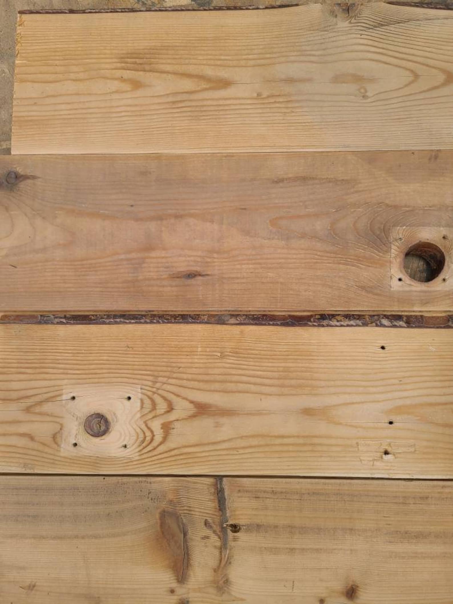 Reclaimed Barn Wood Siding - Natural Aged Pine Tongue and Groove ...