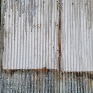 Metal Roofing Barn Corrugated Weathered Silver Painted Tin Beautiful ...