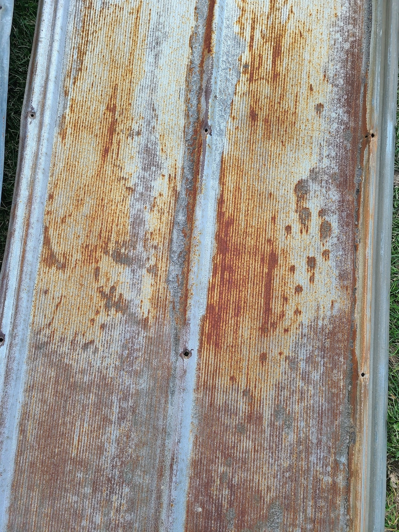 Reclaimed Rusty Barn Tin Roofing - Weathered Silver Metal, Rustic ...