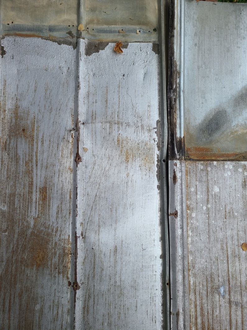 Reclaimed Rusty Barn Tin Roofing - Weathered Silver Metal, Rustic ...