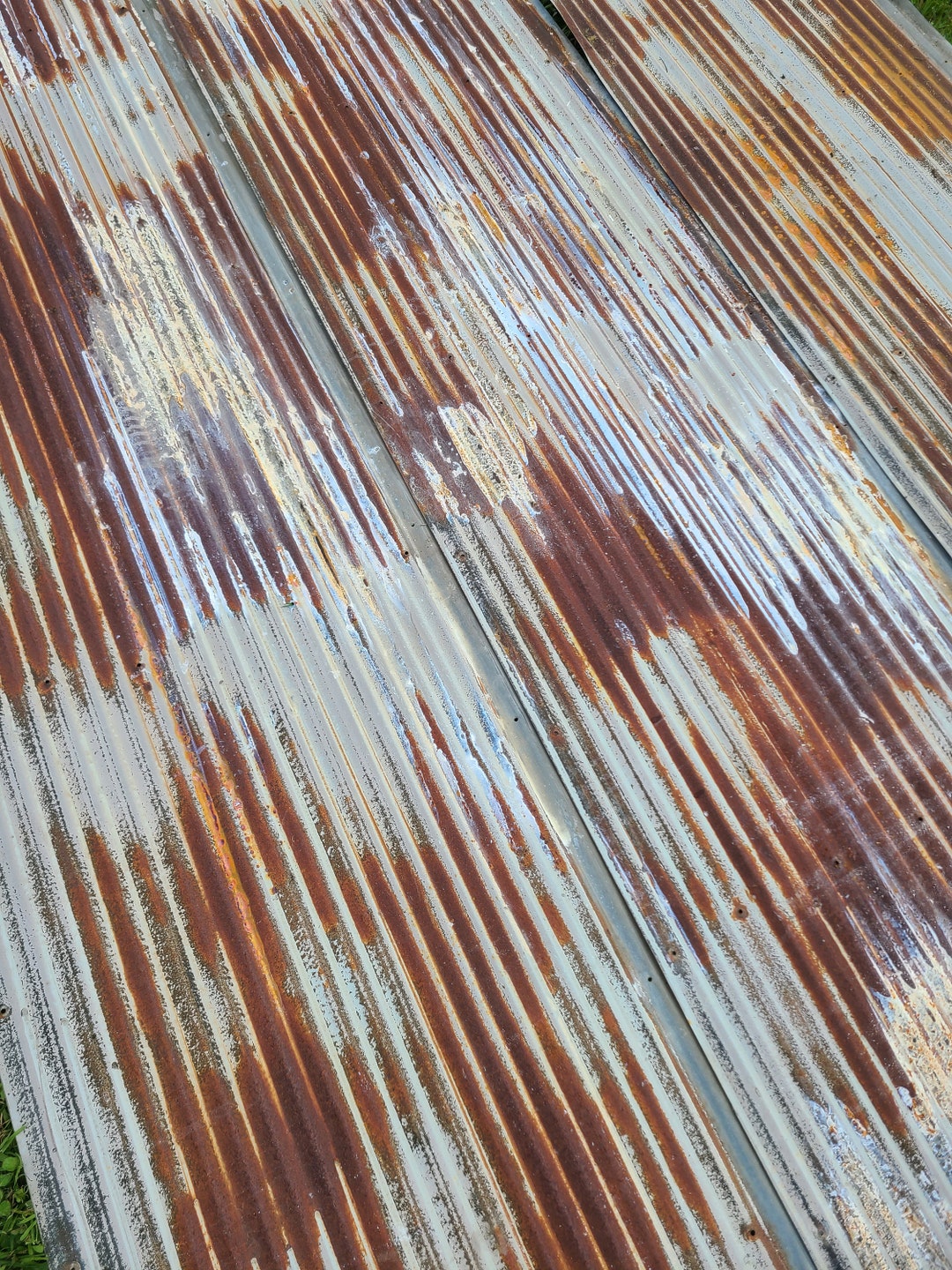 Metal Roofing Barn Silver Tin With Some Rust Areas Beautiful Reclaimed ...