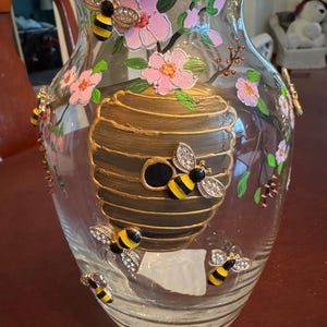 Painted Beehive Flower Vase, Painted Beehive With 3D Honey Bees and ...