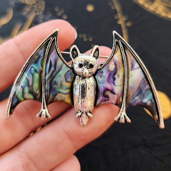 Bat Brooch - Etsy