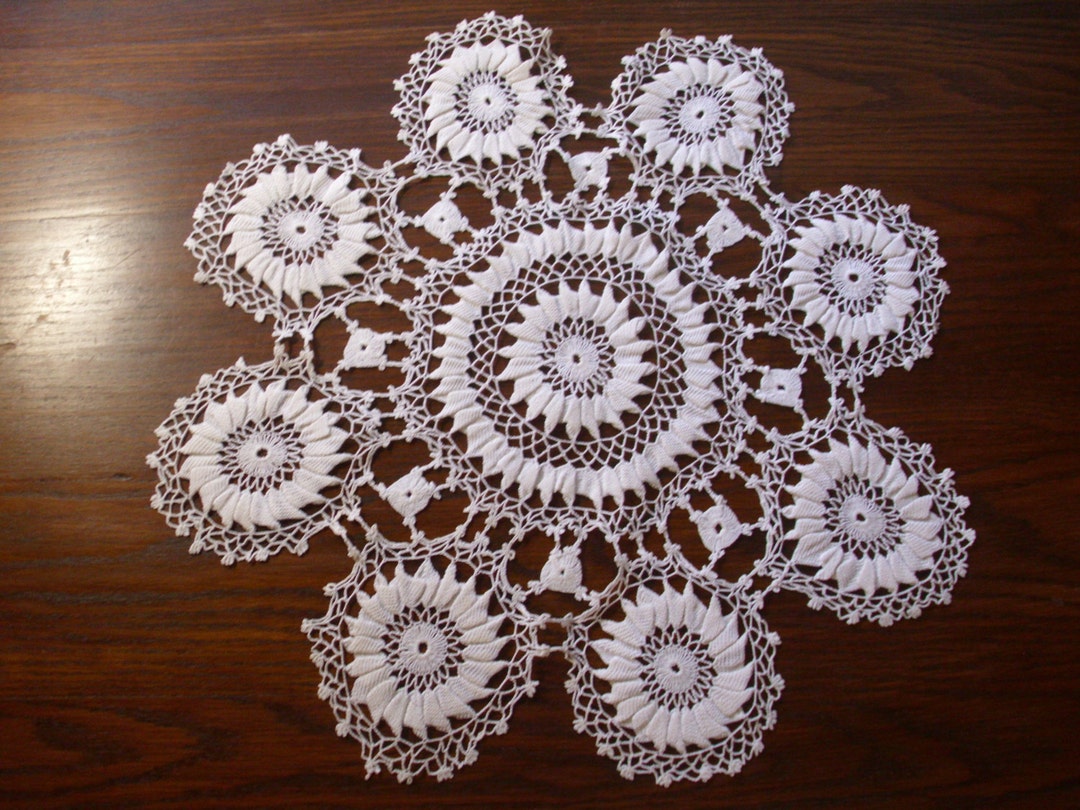 Vintage 19 Round Doily, White Crocheted Doily, Large Round Doily, Round ...