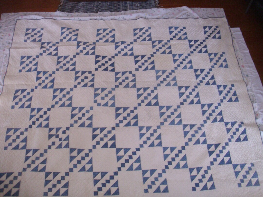 Antique Quilt, Bear Tracks Variation Quilt, Handmade Quilt, Hand ...