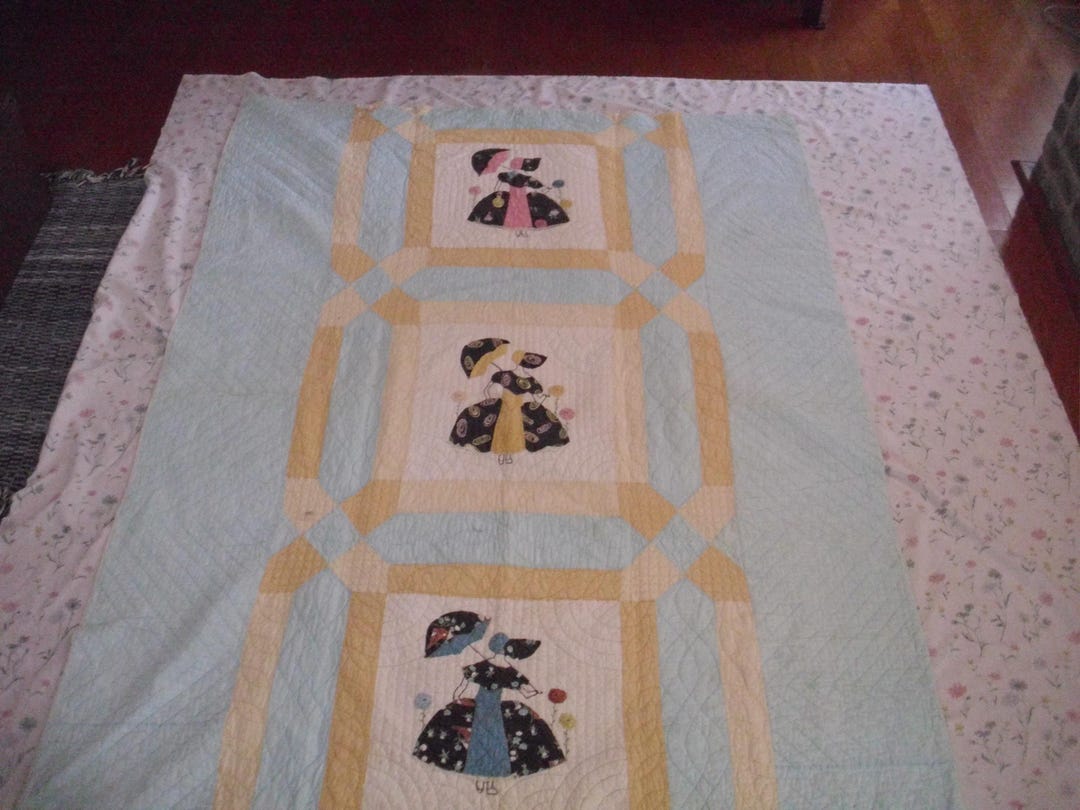 Antique Quilt, Cutter Quilt, Girl With Parasol Quilt, Quilt Fabric ...
