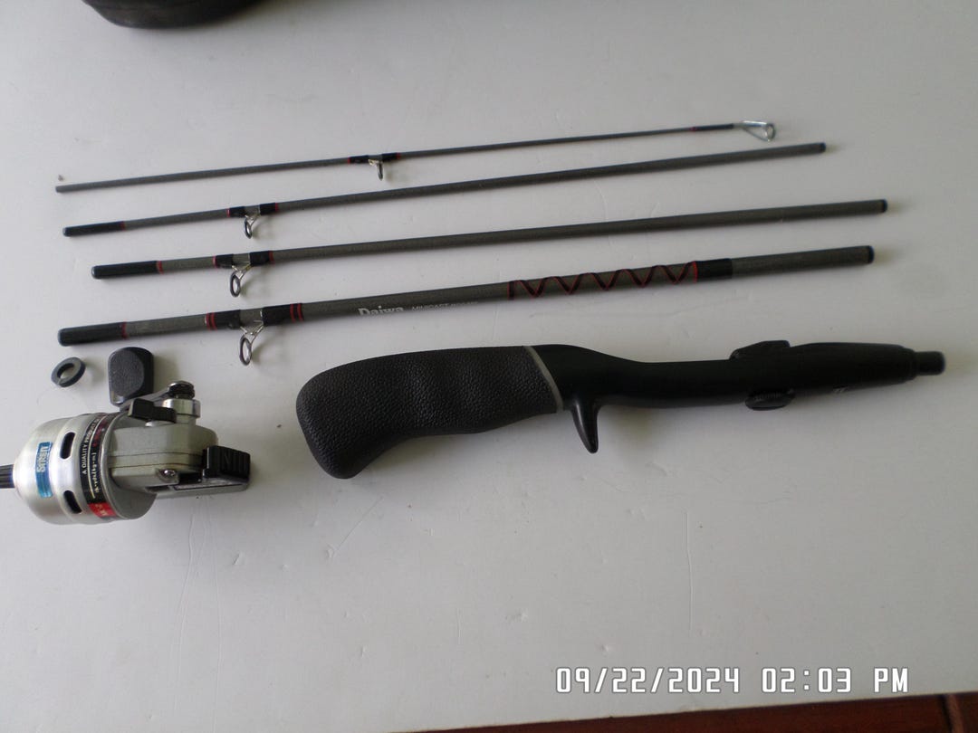 Vintage Daiwa Minicast-2 Spinning Combo, Lightweight Fishing Combo ...