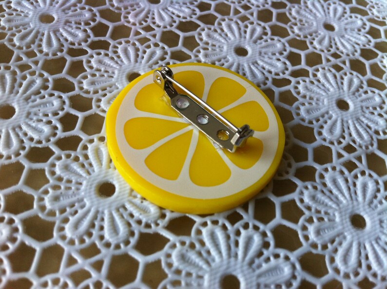 Lemon Brooch or Badge // Made in Rotterdam - Etsy