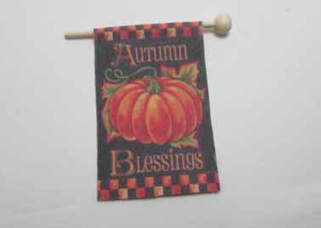 House Flag W/pole Dollhouse Miniature 1:12 Scale - Etsy